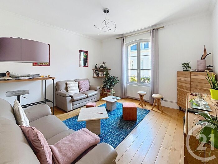 Appartement à vendre - Épernay, Centre-ville - 2 pièces - 1 chambre