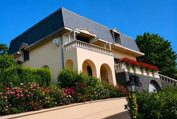 Maison 9 pièces à Blanzat, à vendre