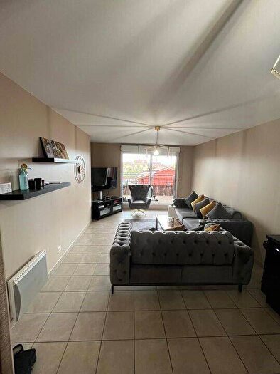 Le Village, Vaulx-en-Velin - Appartement 3 pièces à louer