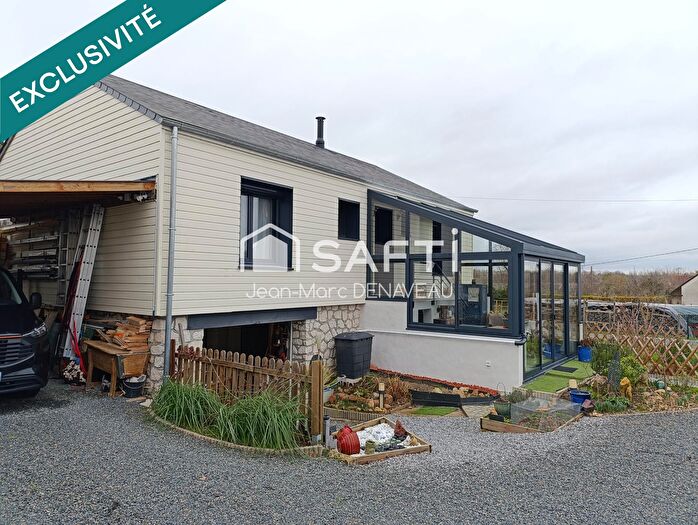 Maison à vendre - Beaumont-en-Véron - 4 pièces - 3 chambres