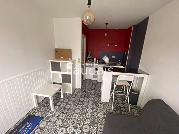 Appartement 1 pièce à Saint-Lô, à louer