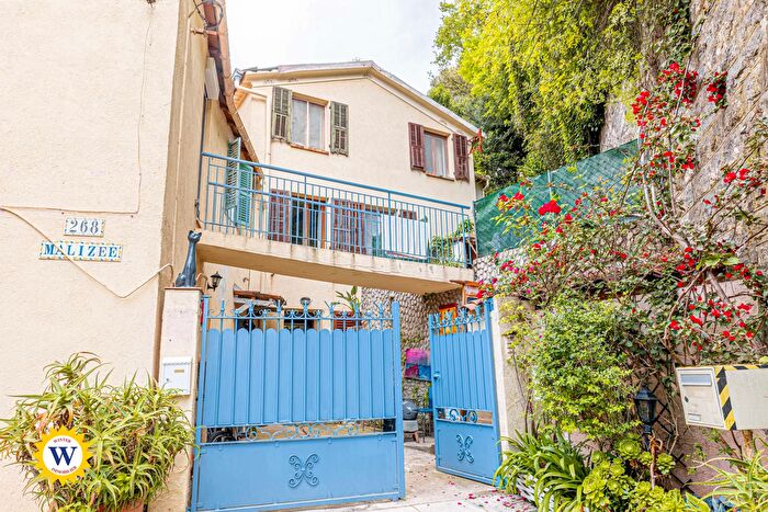 Maison à vendre - Nice, Madeleine - 5 pièces - 2 chambres