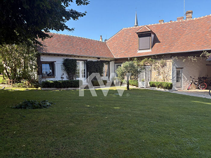 Maison à vendre - Chaumont-sur-Tharonne - 15 pièces - 8 chambres
