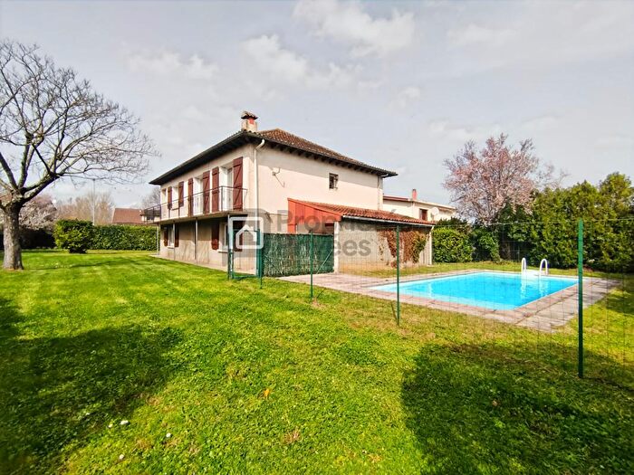 Maison à vendre - Roquettes - 5 pièces - 4 chambres