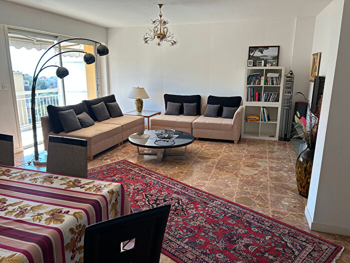 Appartement à vendre - Cagnes-sur-Mer, Les Bréguières - 4 pièces - 2 chambres