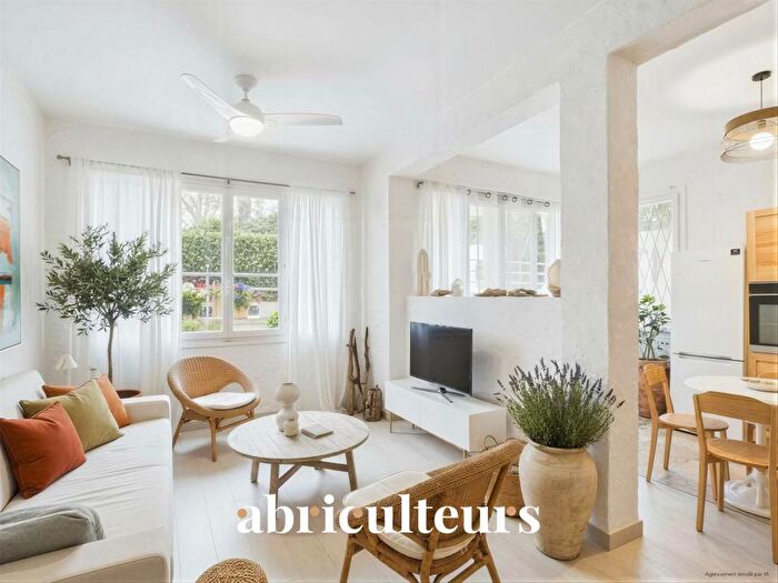 Appartement à vendre - Nice, Poètes - 2 pièces - 1 chambre