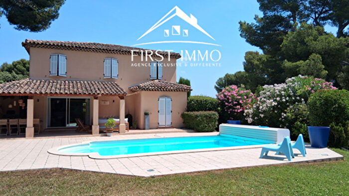 Maison à vendre - Rognac - 6 pièces - 4 chambres