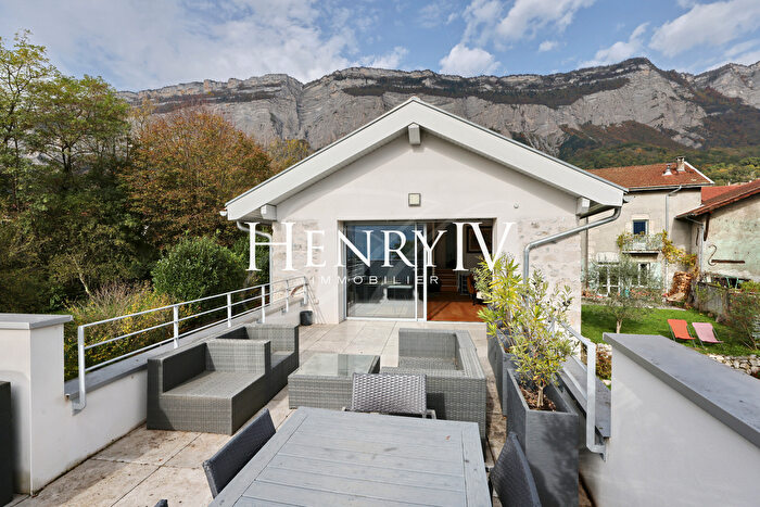 Maison à vendre - Biviers - 5 pièces - 4 chambres