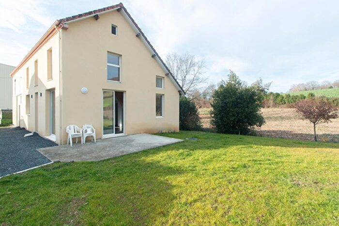 Maison à louer - Sauvagnon - 4 pièces - 3 chambres