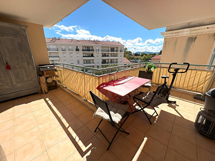 Appartement à vendre - Toulon, Bon Rencontre - 3 pièces - 2 chambres