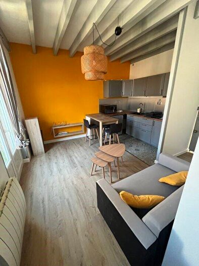 Appartement à louer - Centre Ville, Niort - 2 pièces - 1 chambre