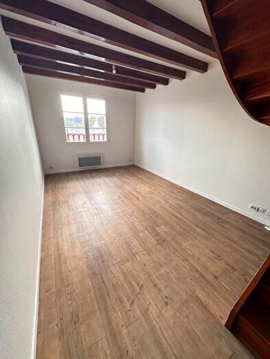 Appartement à louer - Noisy-le-Grand, Centre-ville - 3 pièces - 2 chambres