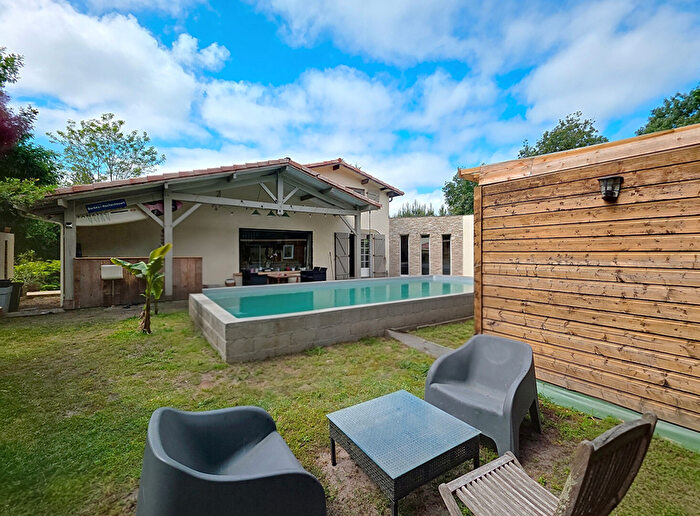 Maison 7 pièces à Parentis-en-Born, à vendre