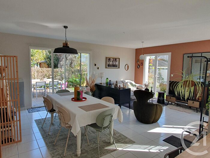 Maison à vendre - Challans, Saint Dominique, Route des Sables dOlonne - 4 pièces - 3 chambres