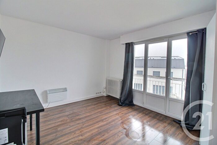 Joinville-le-Pont, Palissy : Appartement 1 pièce à louer