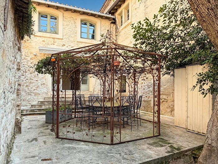 Appartement à vendre - Aramon - 3 pièces - 2 chambres