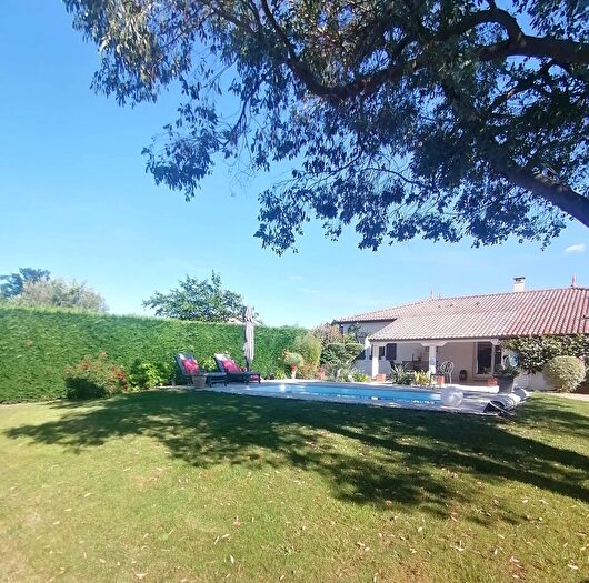 Maison 4 pièces à Lagrave, à vendre