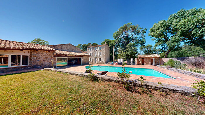 Maison à vendre - Ladern-sur-Lauquet - 7 pièces - 5 chambres