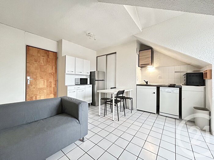 Appartement à louer - Grenoble, Berriat - 2 pièces - 1 chambre