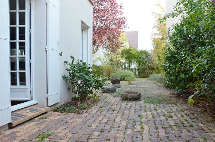 Saint-Rémy-lès-Chevreuse : Maison 8 pièces à vendre