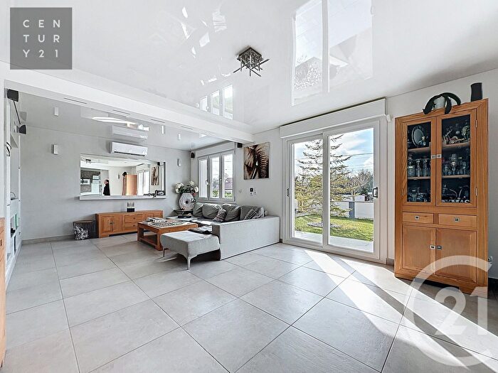 Maison à vendre - Saint-Parres-aux-Tertres - 6 pièces - 4 chambres