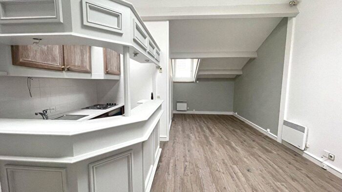 Jardy-Centre Ville, Vaucresson : Appartement 2 pièces à louer
