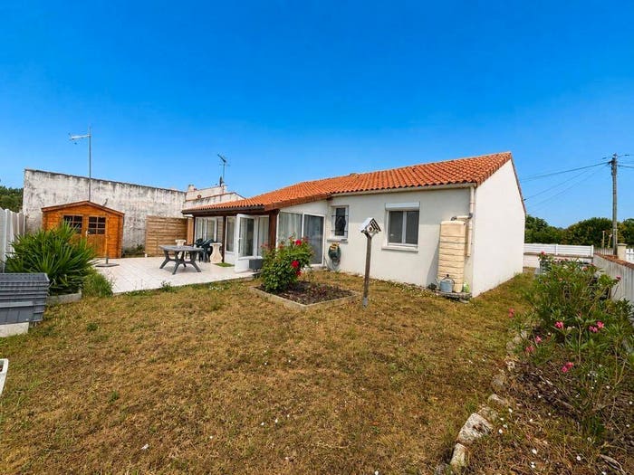 Bourg Saint Pierre, Saint-Pierre-d'Oléron : Maison 4 pièces à louer