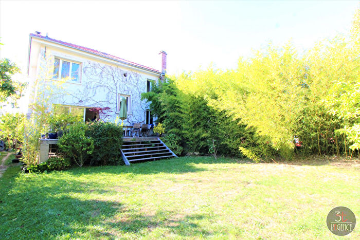 Maison à vendre - Champigny-sur-Marne - 8 pièces - 5 chambres