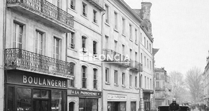 Avignon, Palais des Papes, Zone Piétonne : Appartement 1 pièce à vendre