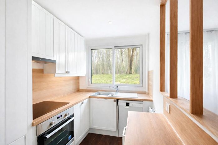 Appartement 4 pièces à vendre à Sèvres, Les Bruyères