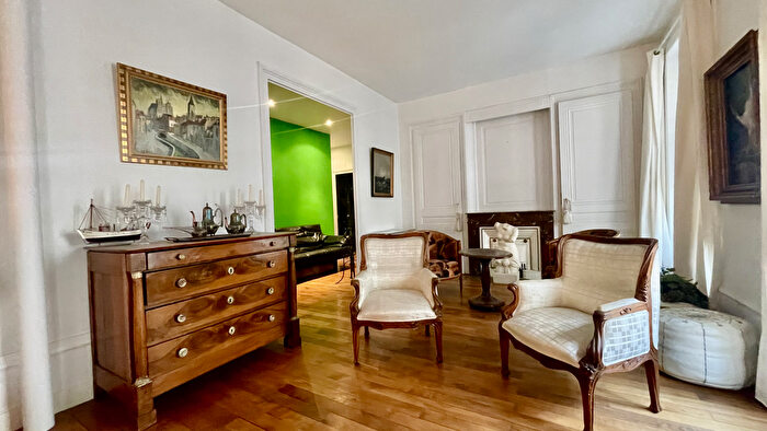 Appartement 4 pièces à vendre à Villeurbanne, République, Tolstoi