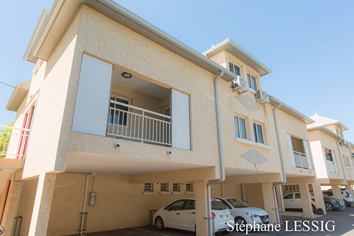 Appartement à vendre - Saint-Paul, Saline les Bains - 3 pièces - 2 chambres