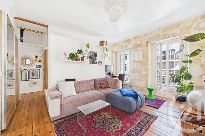Bordeaux, Saint-Pierre : Appartement 2 pièces à louer