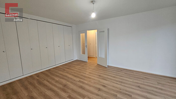 Appartement à louer - Avon, Bercelle, Gare - 3 pièces - 2 chambres