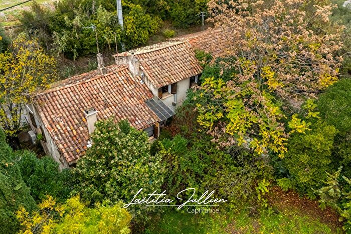 Maison à vendre - Aubagne, Arnaud Solans, Garlaban Royante, Saint-Mitre - 4 pièces - 3 chambres