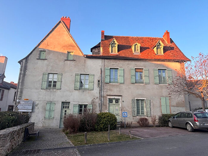 Maison à vendre - Chantelle - 12 pièces - 7 chambres