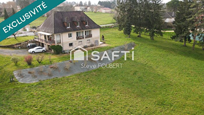 Maison à vendre - Rouffignac-Saint-Cernin-de-Reilhac - 7 pièces - 5 chambres