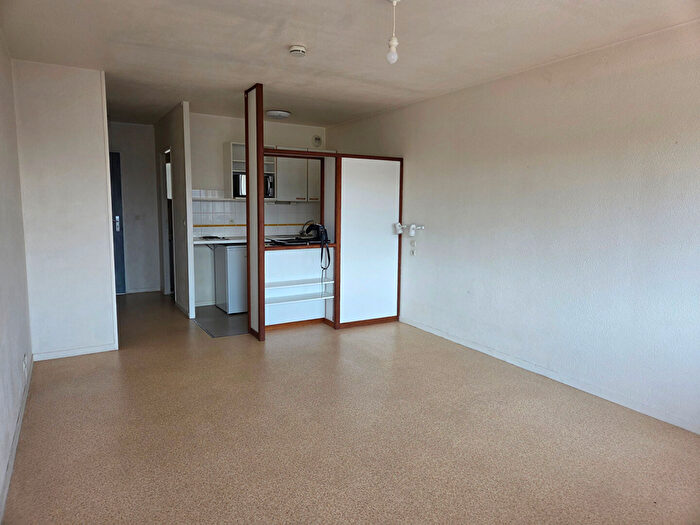 Appartement 1 pièce à Hérouville-Saint-Clair, Centre-ville, Haute Folie, Grande Delle, Prestavoine, à louer