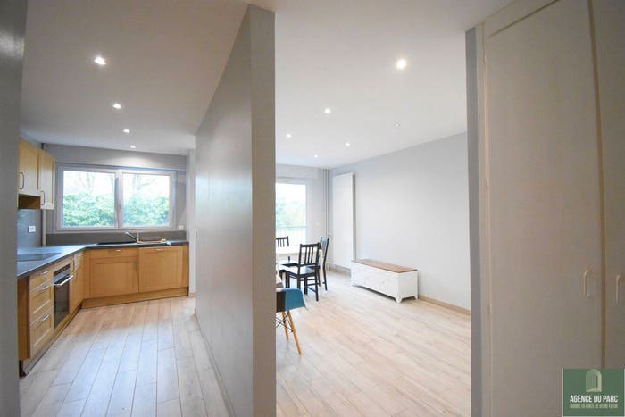 Appartement 2 pièces à Rue de Versailles-Monastere, Ville-d'Avray, à louer