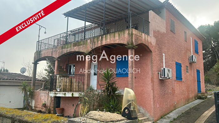 Maison à vendre - Aigues-Vives - 8 pièces - 6 chambres