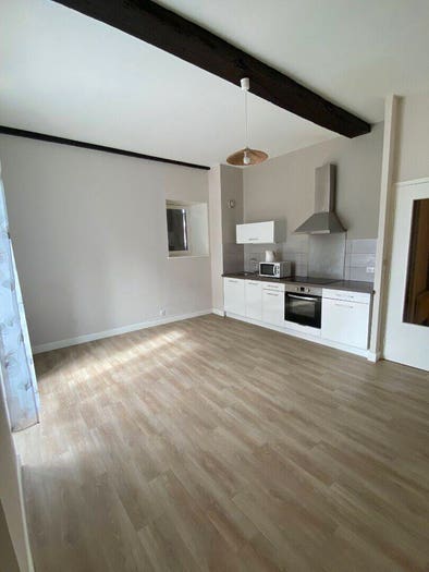 Aristide Briand, Aurillac : Appartement 2 pièces à louer