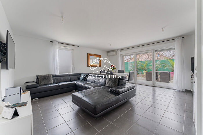 Appartement à vendre - Bron, Parilly Centre-ville - 3 pièces - 2 chambres