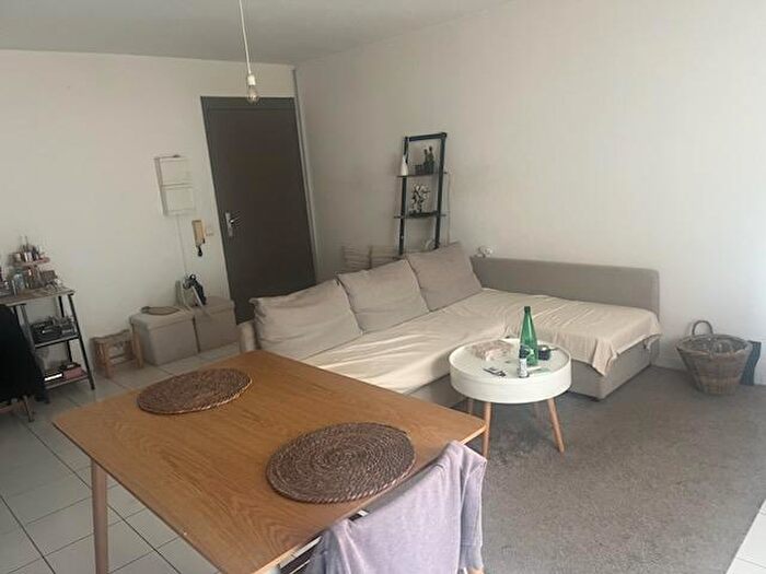 Appartement à vendre - Marseille e , Saint-Pierre - 2 pièces - 1 chambre