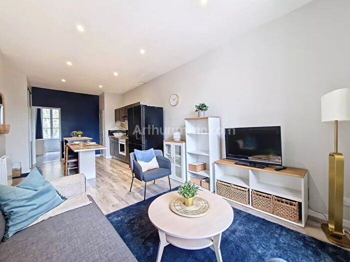 Appartement à louer - Chamalières, Royat - 3 pièces - 2 chambres