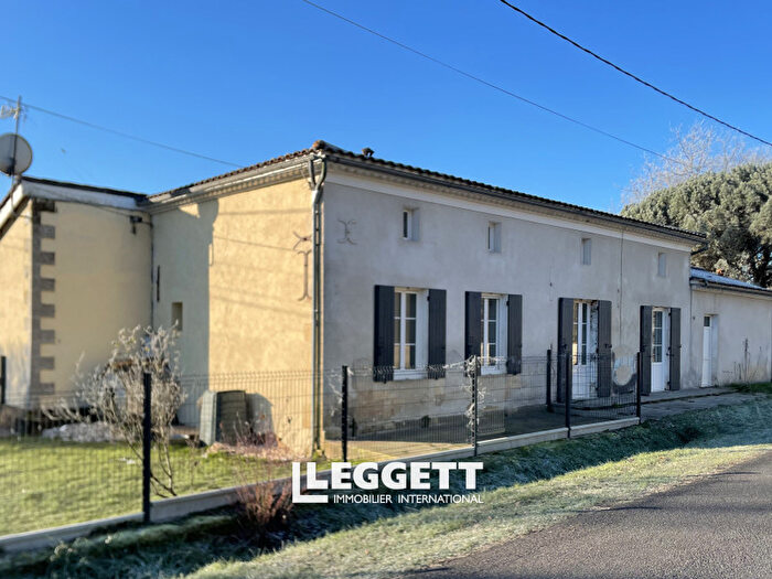 Maison à vendre - Chamouillac - 7 pièces - 4 chambres