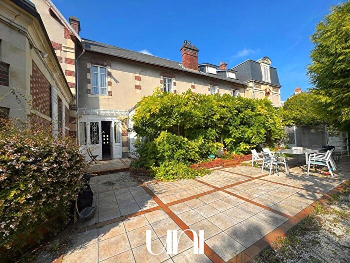 Maison à vendre - Hérouville-Saint-Clair, Le Bourg, Montmorency, Beauregard - 11 pièces - 7 chambres