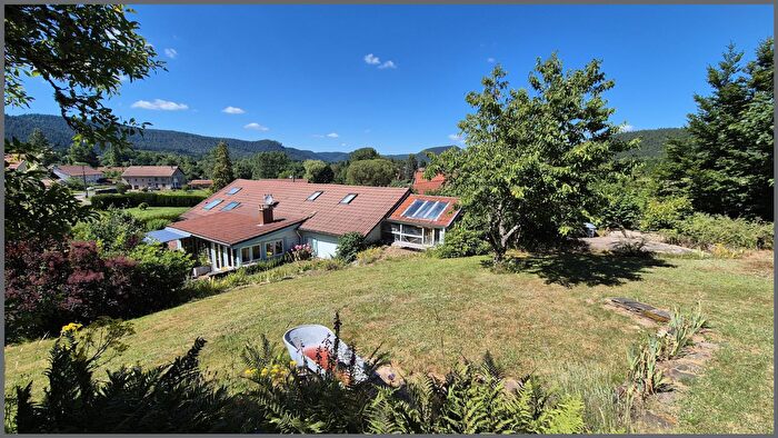 Maison à vendre - Taintrux - 9 pièces - 5 chambres