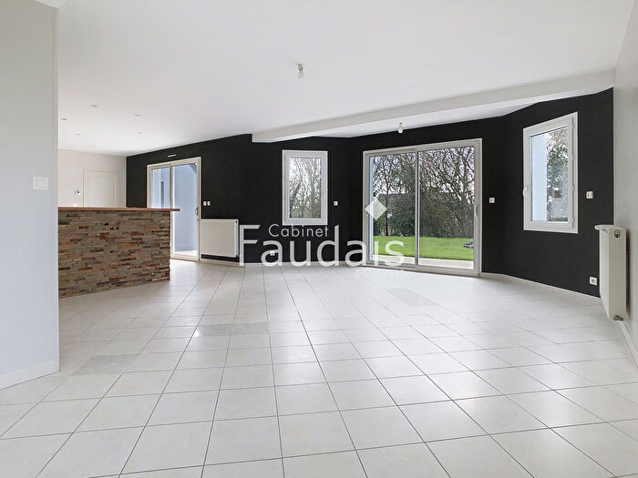 Maison à vendre - Saint-Pierre-de-Coutances - 6 pièces - 4 chambres