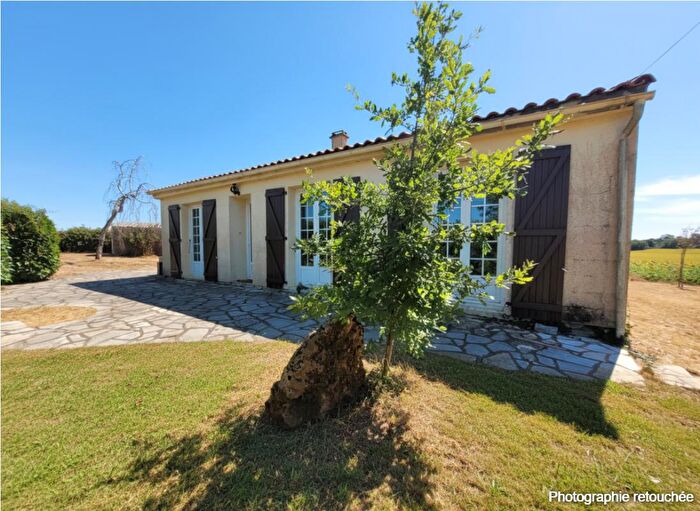 Sainte-Pexine : Maison 4 pièces à vendre