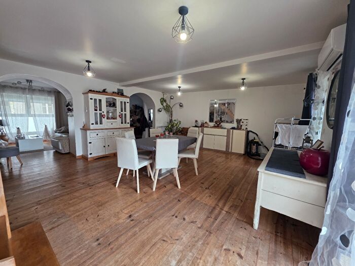 Maison à vendre - Lignac - 6 pièces - 4 chambres